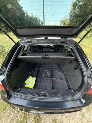 Black BMW 520 2009 in Vilnius, with an engine capacity of 2.00 L and mileage of 300 thousand km for 3500 €, photo 32 on AUTOMOTO.COM.LV