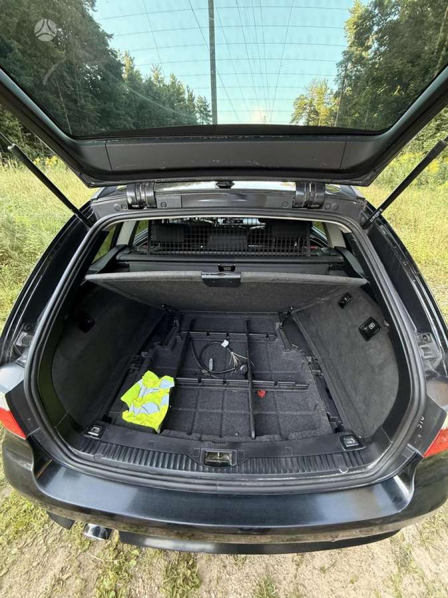 Black BMW 520 2009 in Vilnius, with an engine capacity of 2.00 L and mileage of 300 thousand km for 3500 €, photo 32 on AUTOMOTO.COM.LV
