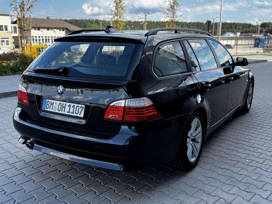 Melns BMW 520 2009 Viļņa, ar dzinēja tilpumu 2.00 L un nobraukumu 300 tūkst. km par 4350 €, foto 5 vietnē AUTOMOTO.COM.LV