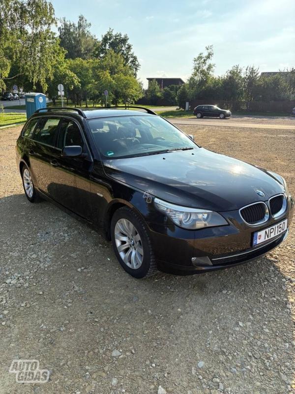 Melns BMW 520 2009 Marijampole, ar dzinēja tilpumu 2.00 L un nobraukumu 283 tūkst. km par 3999 €, foto 1 vietnē AUTOMOTO.COM.LV