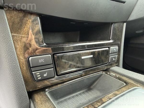 Черный БМВ 520 2009 в Рига, объемом двигателя 2.00 л и пробегом 342 тыс. км за 5300 €, фото 8 на AUTOMOTO.COM.LV