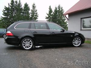 Black BMW 520 2009 in Riga, with an engine capacity of 2.00 L and mileage of 0 thousand km for 6850 €, photo 4 on AUTOMOTO.COM.LV