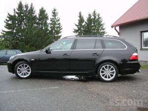 Black BMW 520 2009 in Riga, with an engine capacity of 2.00 L and mileage of 0 thousand km for 6850 €, photo 5 on AUTOMOTO.COM.LV