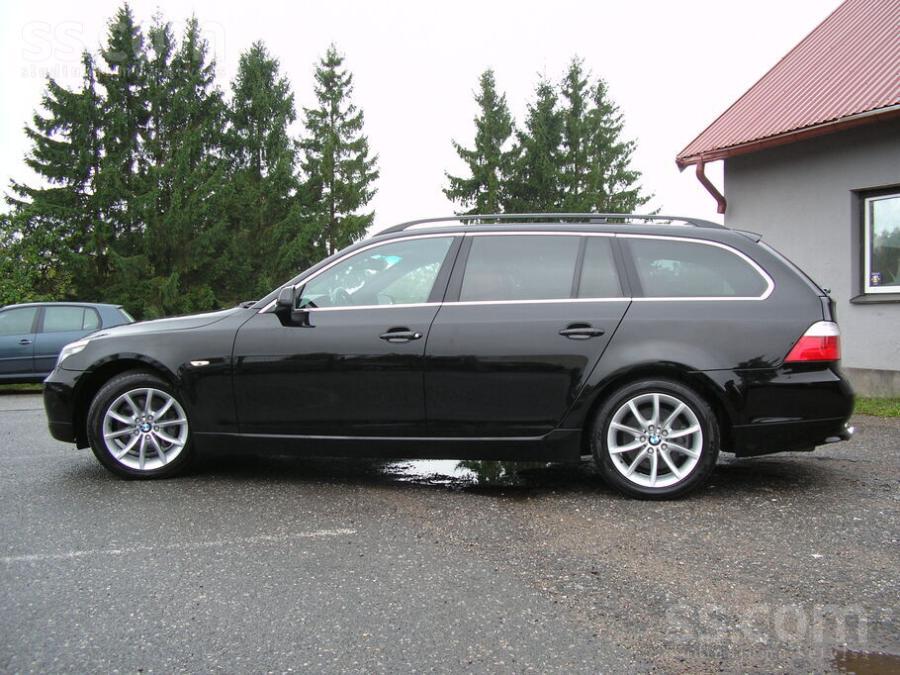 Black BMW 520 2009 in Riga, with an engine capacity of 2.00 L and mileage of 0 thousand km for 6850 €, photo 5 on AUTOMOTO.COM.LV