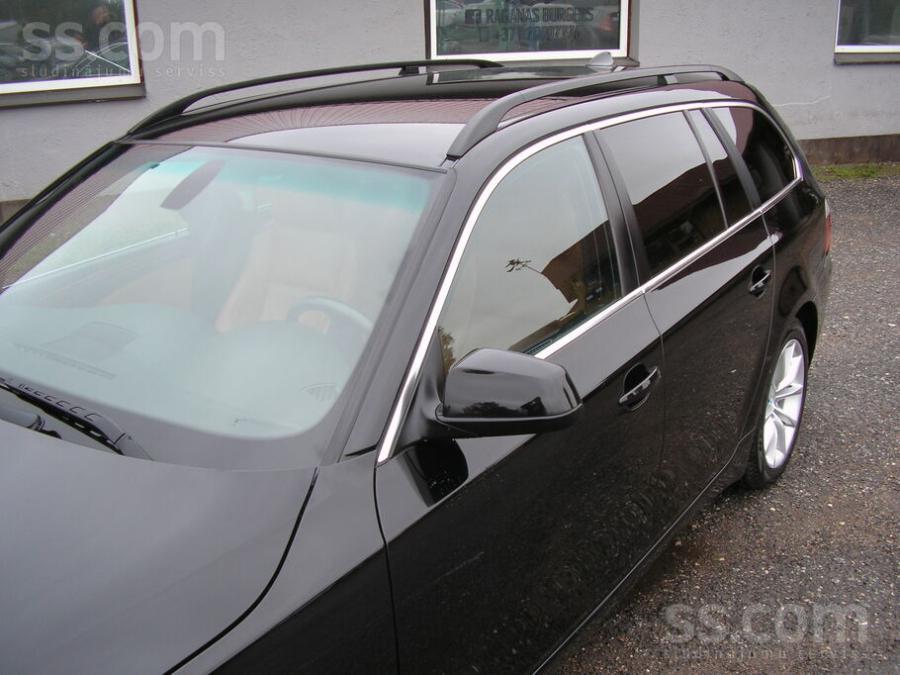 Black BMW 520 2009 in Riga, with an engine capacity of 2.00 L and mileage of 0 thousand km for 6850 €, photo 14 on AUTOMOTO.COM.LV