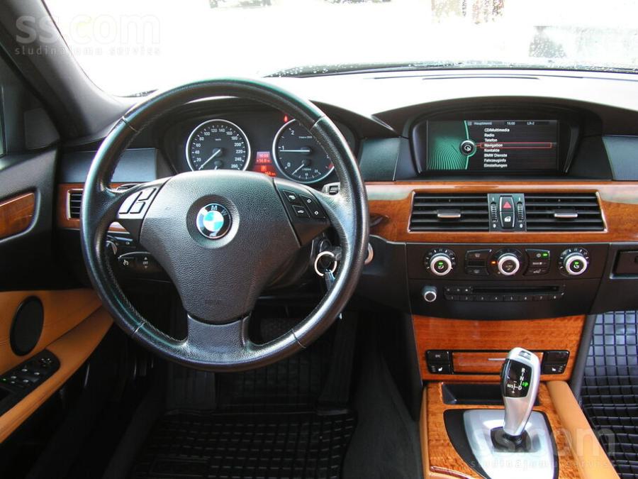 Black BMW 520 2009 in Riga, with an engine capacity of 2.00 L and mileage of 0 thousand km for 6850 €, photo 15 on AUTOMOTO.COM.LV