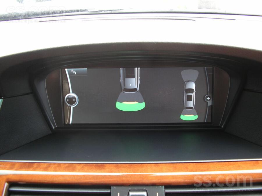 Black BMW 520 2009 in Riga, with an engine capacity of 2.00 L and mileage of 0 thousand km for 6850 €, photo 17 on AUTOMOTO.COM.LV