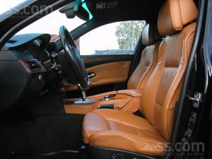 Black BMW 520 2009 in Riga, with an engine capacity of 2.00 L and mileage of 0 thousand km for 6850 €, photo 21 on AUTOMOTO.COM.LV