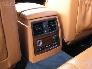 Black BMW 520 2009 in Riga, with an engine capacity of 2.00 L and mileage of 0 thousand km for 6850 €, photo 24 on AUTOMOTO.COM.LV