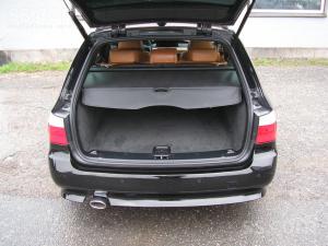 Black BMW 520 2009 in Riga, with an engine capacity of 2.00 L and mileage of 0 thousand km for 6850 €, photo 25 on AUTOMOTO.COM.LV