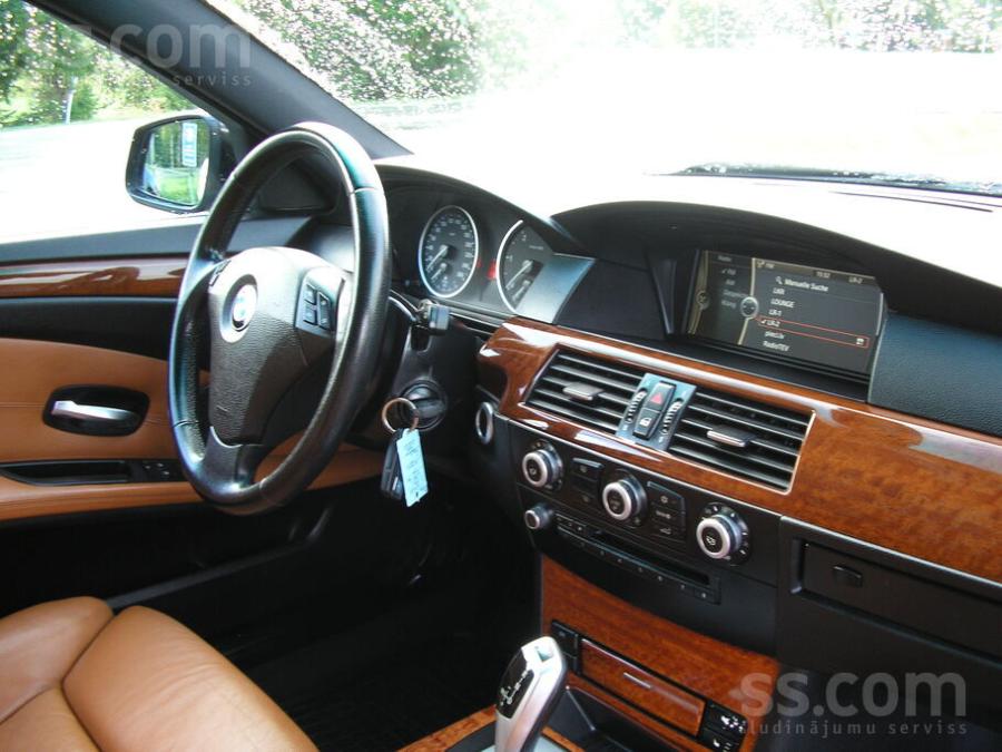 Black BMW 520 2009 in Riga, with an engine capacity of 2.00 L and mileage of 0 thousand km for 6850 €, photo 30 on AUTOMOTO.COM.LV