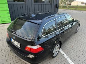 Black BMW 520 2009 in Kaunas, with an engine capacity of 2.00 L and mileage of 260 thousand km for 2790 €, photo 6 on AUTOMOTO.COM.LV