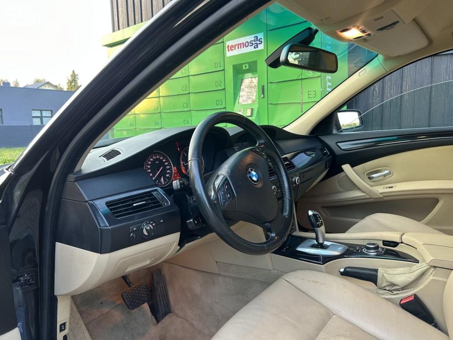 Black BMW 520 2009 in Kaunas, with an engine capacity of 2.00 L and mileage of 260 thousand km for 2790 €, photo 10 on AUTOMOTO.COM.LV