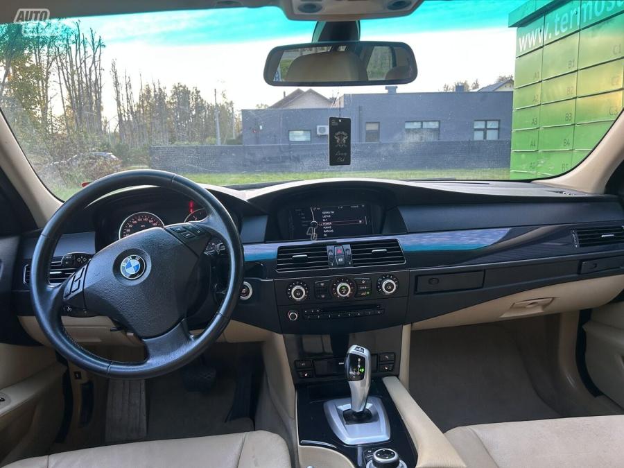 Black BMW 520 2009 in Kaunas, with an engine capacity of 2.00 L and mileage of 260 thousand km for 2790 €, photo 11 on AUTOMOTO.COM.LV