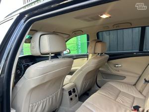 Black BMW 520 2009 in Kaunas, with an engine capacity of 2.00 L and mileage of 260 thousand km for 2790 €, photo 12 on AUTOMOTO.COM.LV