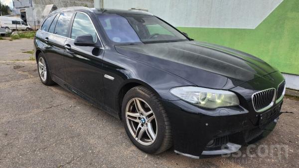 Black BMW 520 2010 in Daugavpils, with an engine capacity of 2.00 L and mileage of 340 thousand km for 5700 €, photo 2 on AUTOMOTO.COM.LV