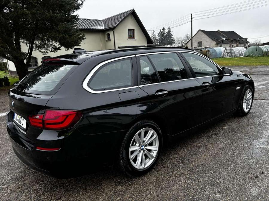 Black BMW 520 2010 in Panevezys, with an engine capacity of 2.00 L and mileage of 283 thousand km for 7750 €, photo 4 on AUTOMOTO.COM.LV
