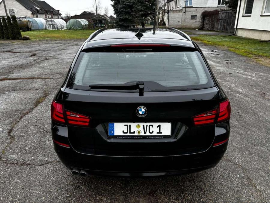 Black BMW 520 2010 in Panevezys, with an engine capacity of 2.00 L and mileage of 283 thousand km for 7750 €, photo 6 on AUTOMOTO.COM.LV