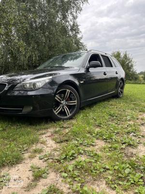Melns BMW 520 2010 Viļņa, ar dzinēja tilpumu 2.00 L un nobraukumu 340 tūkst. km par 3650 €, foto  vietnē AUTOMOTO.COM.LV