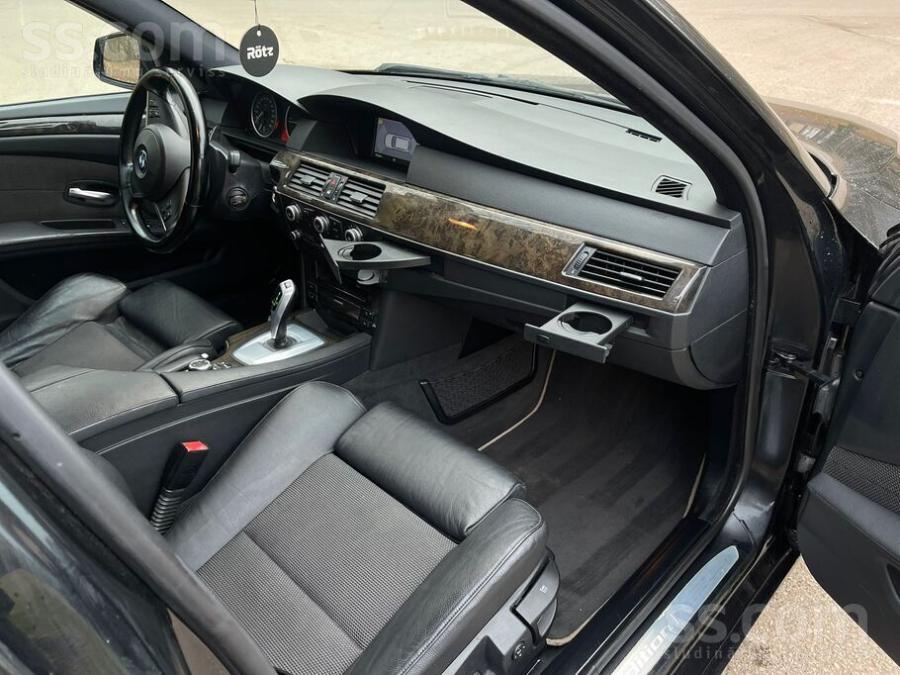 Melns BMW 520 2010 Rīga, ar dzinēja tilpumu 2.00 L un nobraukumu 282 tūkst. km par 5250 €, foto 9 vietnē AUTOMOTO.COM.LV