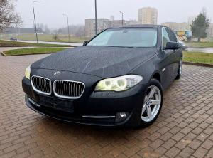 Melns BMW 520 2010 Alīta, ar dzinēja tilpumu 2.00 L un nobraukumu 290 tūkst. km par 7300 €, foto  vietnē AUTOMOTO.COM.LV