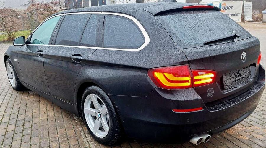 Melns BMW 520 2010 Alīta, ar dzinēja tilpumu 2.00 L un nobraukumu 290 tūkst. km par 7300 €, foto 25 vietnē AUTOMOTO.COM.LV