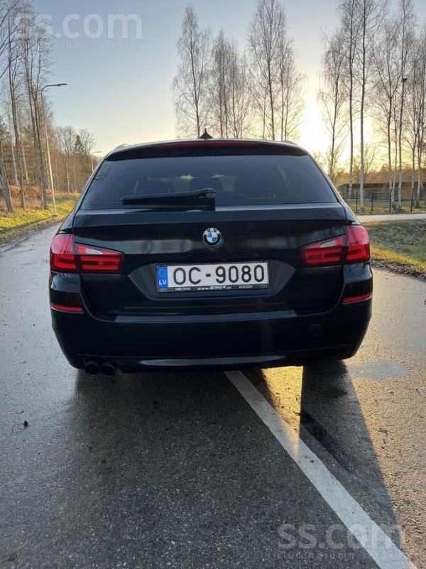 Black BMW 520 2010 in Valmiera, with an engine capacity of 2.00 L and mileage of 361 thousand km for 6500 €, photo 3 on AUTOMOTO.COM.LV