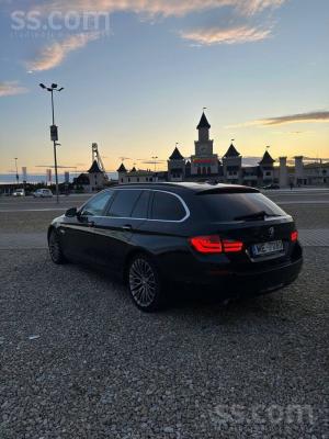 Black BMW 520 2010 in Riga, with an engine capacity of 2.00 L and mileage of 333 thousand km for 9500 €, photo 8 on AUTOMOTO.COM.LV