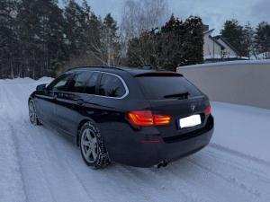 Black BMW 520 2010 in Vilnius, with an engine capacity of 2.00 L and mileage of 337 thousand km for 6600 €, photo 7 on AUTOMOTO.COM.LV