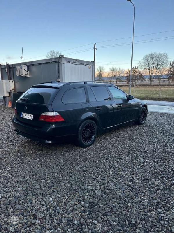 Black BMW 520 2010 in Kedainiai, with an engine capacity of 2.00 L and mileage of 372 thousand km for 4750 €, photo 4 on AUTOMOTO.COM.LV
