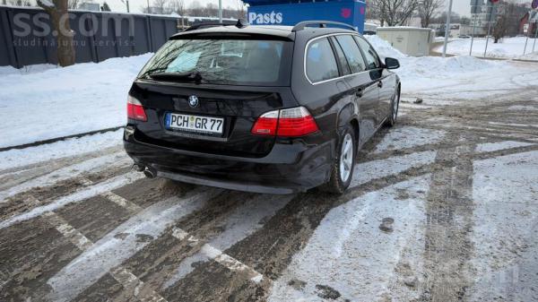 Black BMW 520 2010 in Riga, with an engine capacity of 2.00 L and mileage of 315 thousand km for 4200 €, photo 5 on AUTOMOTO.COM.LV
