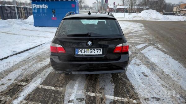 Black BMW 520 2010 in Riga, with an engine capacity of 2.00 L and mileage of 315 thousand km for 4200 €, photo 6 on AUTOMOTO.COM.LV