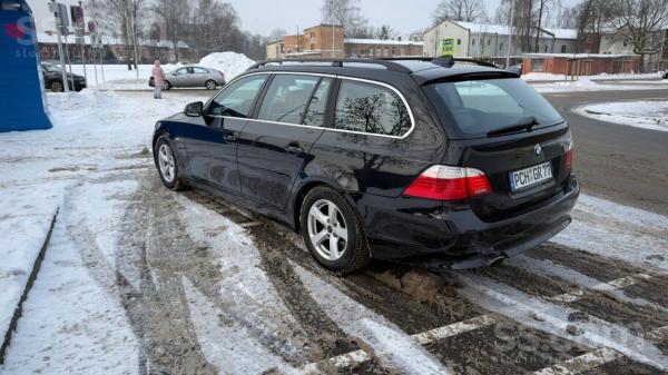 Black BMW 520 2010 in Riga, with an engine capacity of 2.00 L and mileage of 315 thousand km for 4200 €, photo 7 on AUTOMOTO.COM.LV