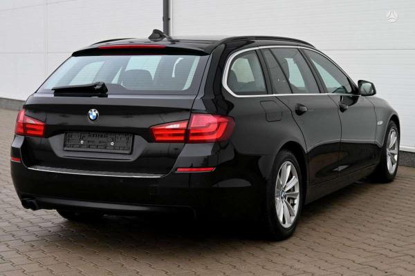Black BMW 520 2010 in Kretinga, with an engine capacity of 2.00 L and mileage of 268 thousand km for 7899 €, photo 7 on AUTOMOTO.COM.LV