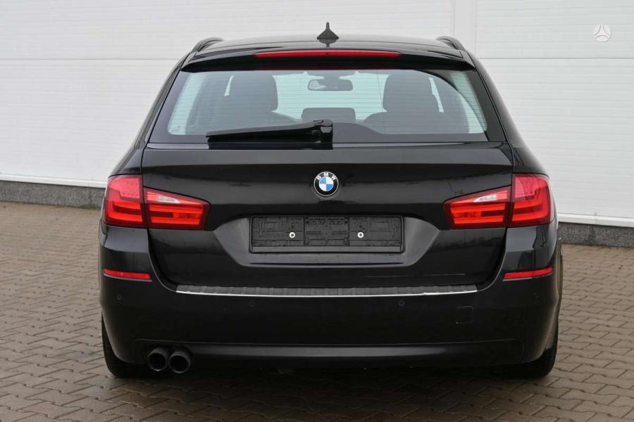 Black BMW 520 2010 in Kretinga, with an engine capacity of 2.00 L and mileage of 268 thousand km for 7899 €, photo 8 on AUTOMOTO.COM.LV