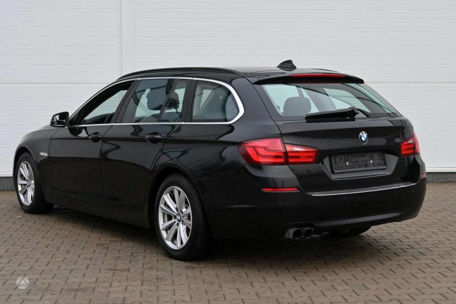 Black BMW 520 2010 in Kretinga, with an engine capacity of 2.00 L and mileage of 268 thousand km for 7899 €, photo 9 on AUTOMOTO.COM.LV