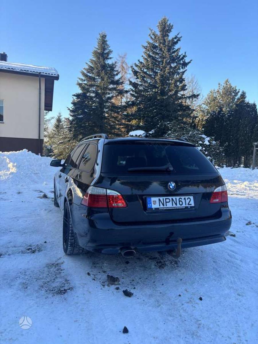 Melns BMW 520 2010 Utena, ar dzinēja tilpumu 2.00 L un nobraukumu 230 tūkst. km par 6150 €, foto 2 vietnē AUTOMOTO.COM.LV