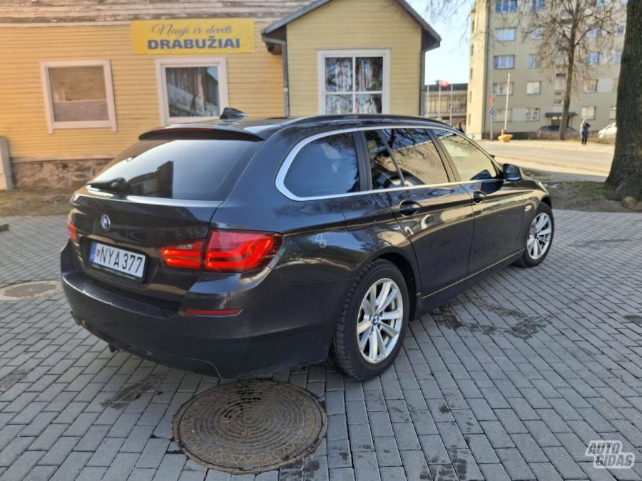 Melns BMW 520 2010 Utena, ar dzinēja tilpumu 2.00 L un nobraukumu 327 tūkst. km par 5950 €, foto 3 vietnē AUTOMOTO.COM.LV