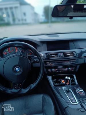 Black BMW 520 2010 in Silale, with an engine capacity of 2.00 L and mileage of 332 thousand km for 9300 €, photo 12 on AUTOMOTO.COM.LV
