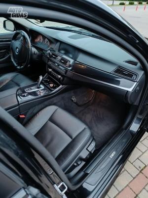 Black BMW 520 2010 in Silale, with an engine capacity of 2.00 L and mileage of 332 thousand km for 9300 €, photo 13 on AUTOMOTO.COM.LV