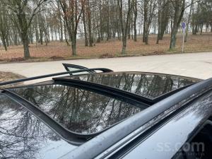 Black BMW 520 2010 in Riga, with an engine capacity of 2.00 L and mileage of 282 thousand km for 4500 €, photo 11 on AUTOMOTO.COM.LV