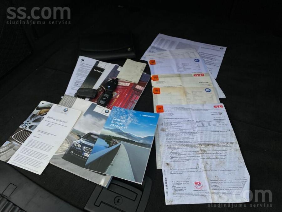 Black BMW 520 2010 in Riga, with an engine capacity of 2.00 L and mileage of 282 thousand km for 4500 €, photo 16 on AUTOMOTO.COM.LV