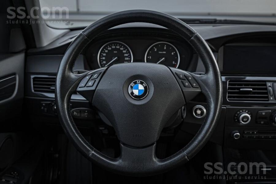 Melns BMW 520 2010 Rīga, ar dzinēja tilpumu 2.00 L un nobraukumu 0 tūkst. km par 4950 €, foto 18 vietnē AUTOMOTO.COM.LV