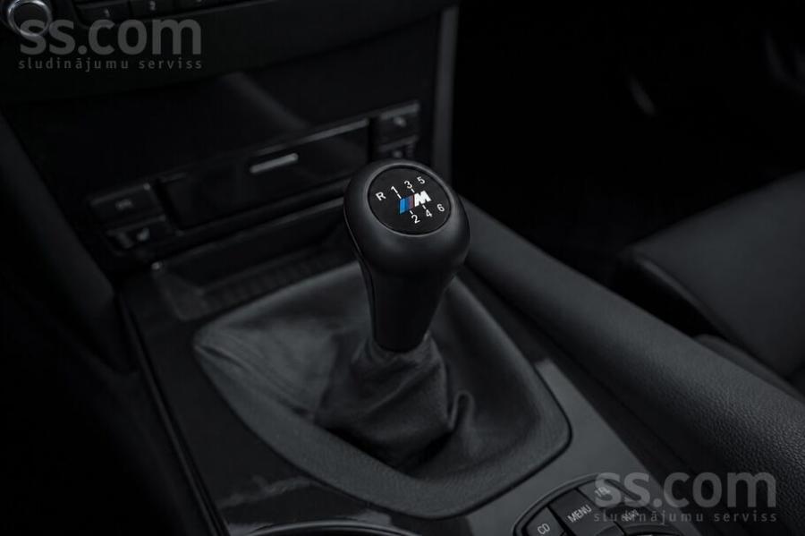 Melns BMW 520 2010 Rīga, ar dzinēja tilpumu 2.00 L un nobraukumu 0 tūkst. km par 4950 €, foto 21 vietnē AUTOMOTO.COM.LV
