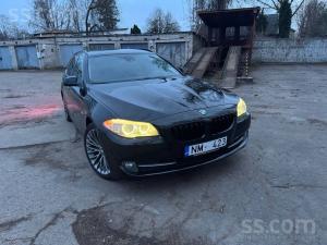 Black BMW 520 2010 in Riga, with an engine capacity of 2.00 L and mileage of 332 thousand km for 8300 €, photo  on AUTOMOTO.COM.LV