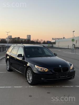 Black BMW 520 2010 in Riga, with an engine capacity of 2.00 L and mileage of 248 thousand km for 5000 €, photo 3 on AUTOMOTO.COM.LV