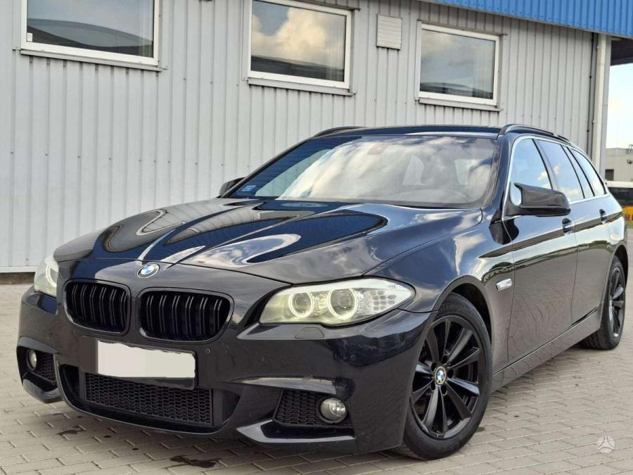 Black BMW 520 2010 in Silute, with an engine capacity of 2.00 L and mileage of 358 thousand km for 7000 €, photo 1 on AUTOMOTO.COM.LV