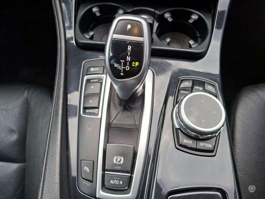Black BMW 520 2010 in Silute, with an engine capacity of 2.00 L and mileage of 358 thousand km for 7000 €, photo 17 on AUTOMOTO.COM.LV