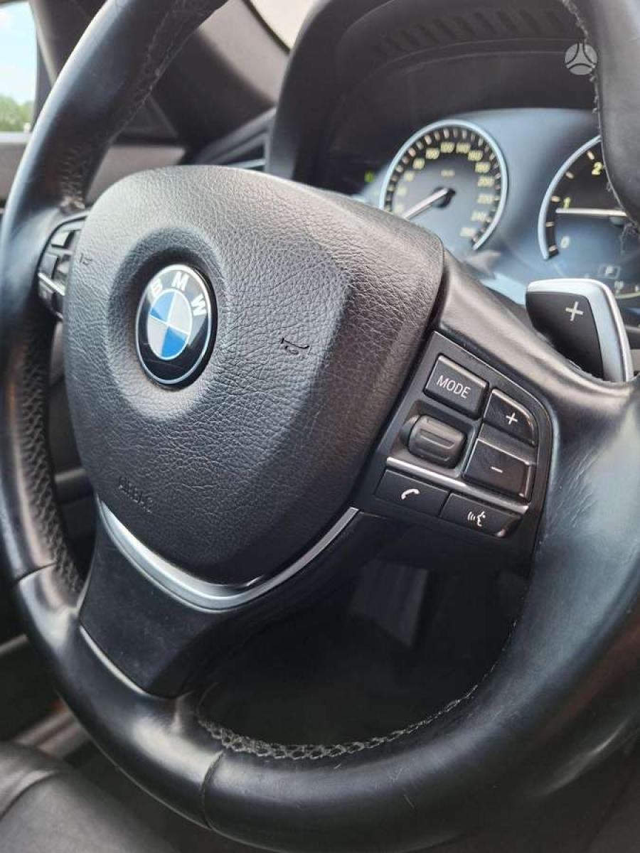 Black BMW 520 2010 in Silute, with an engine capacity of 2.00 L and mileage of 358 thousand km for 7000 €, photo 18 on AUTOMOTO.COM.LV