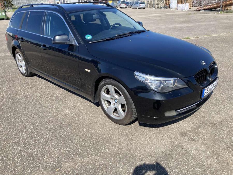 Melns BMW 520 2010 Kauņa, ar dzinēja tilpumu 2.00 L un nobraukumu 275 tūkst. km par 4700 €, foto 1 vietnē AUTOMOTO.COM.LV